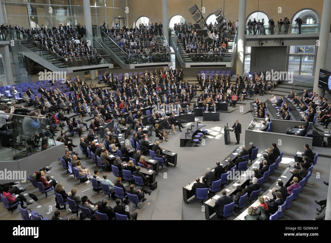 Swearing in ceremony hi-res stock photography and images - Alamy