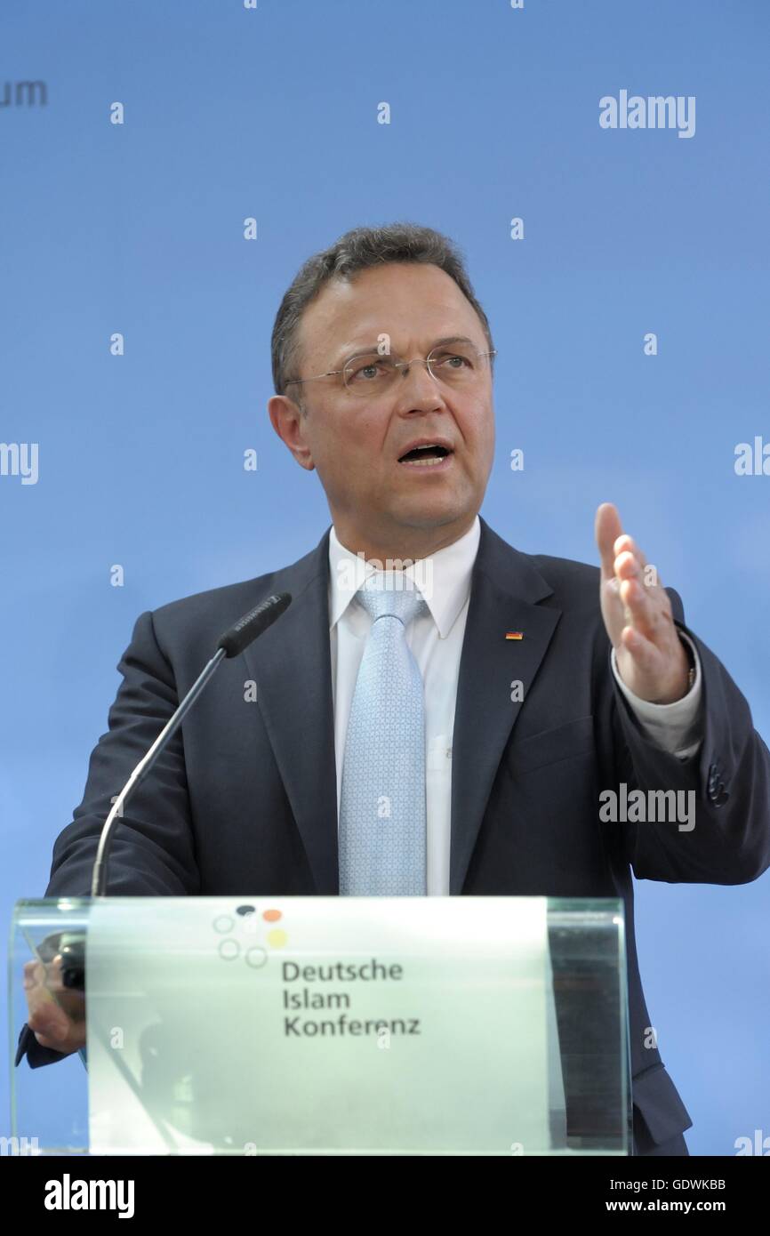 Hans peter hi-res stock photography and images - Alamy