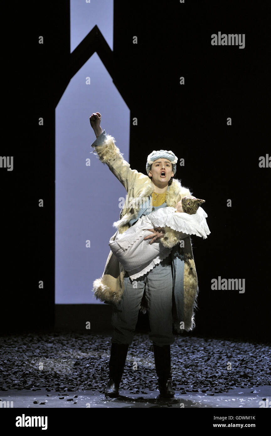 'The Caucasian Chalk Circle', directed by Manfred Karge Stock Photo - Alamy