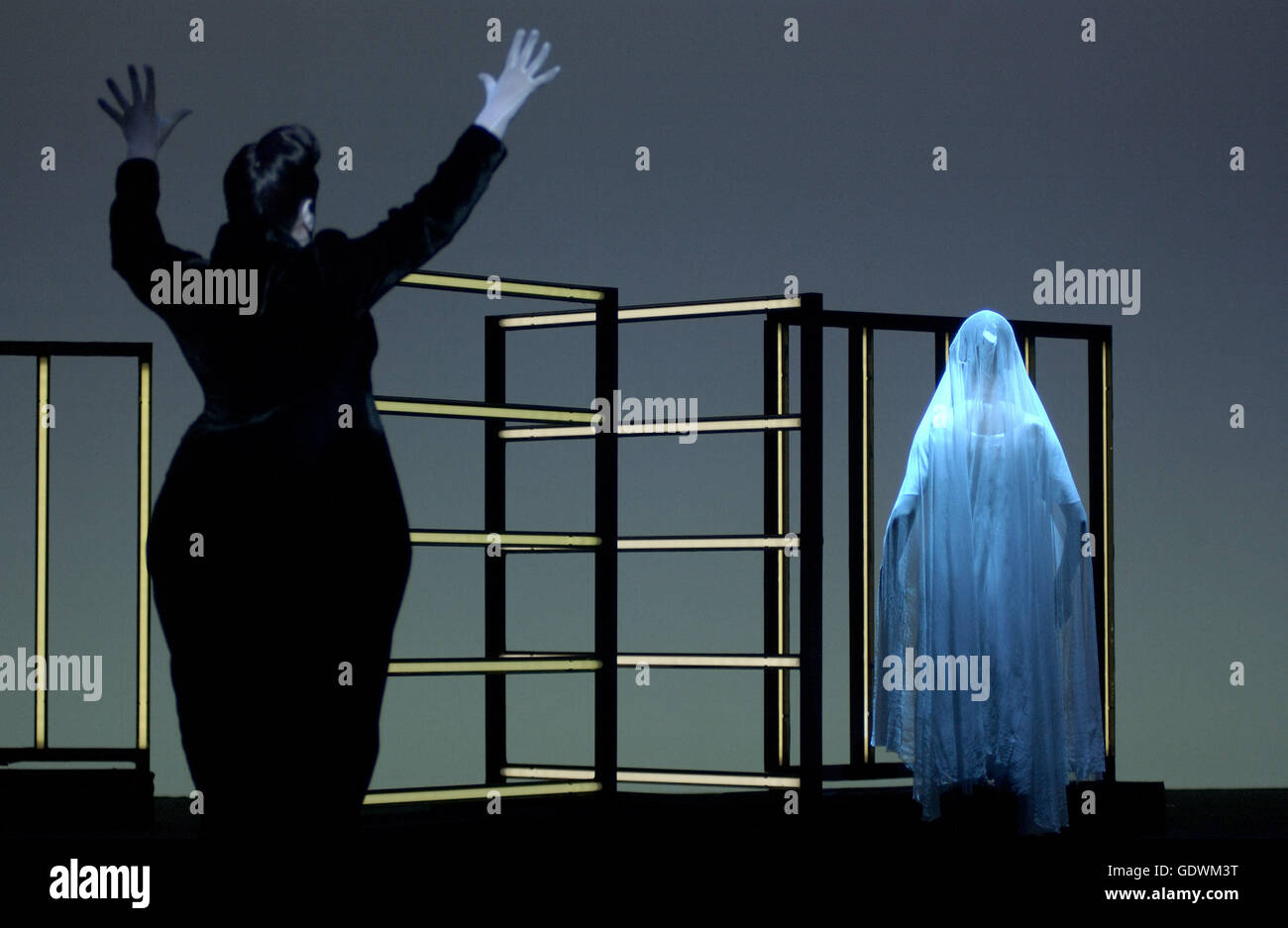 Set Design And Lighting Concept By Robert Wilson Christina Drechsler ...