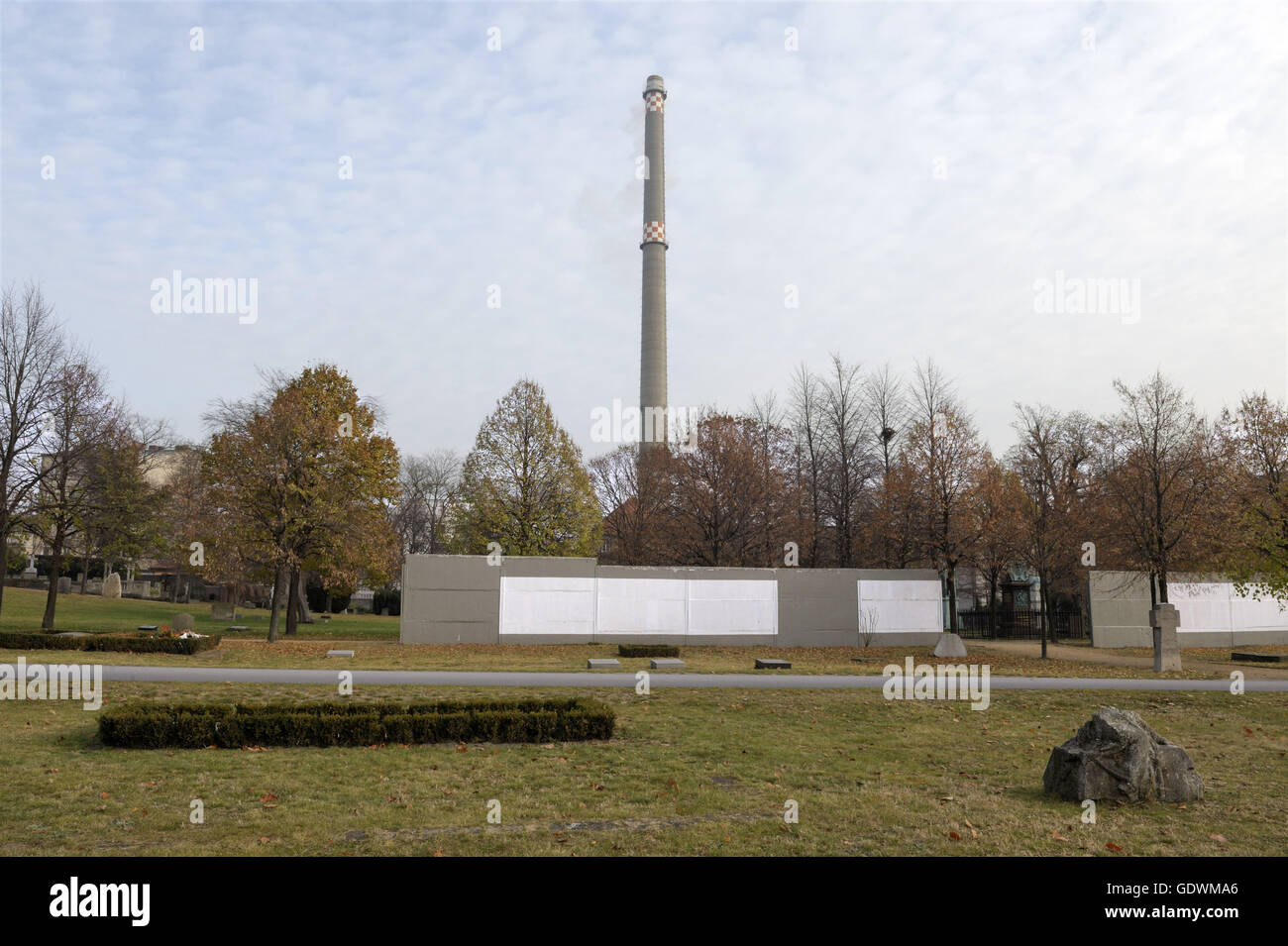 Invalidenfriedhof cemetery hi-res stock photography and images - Alamy