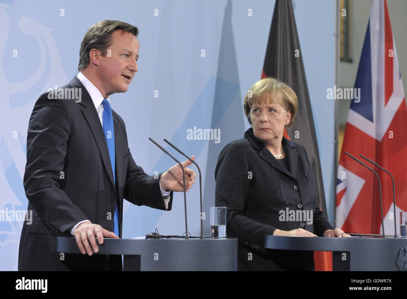 Angela merkel cameron flag hi-res stock photography and images - Alamy