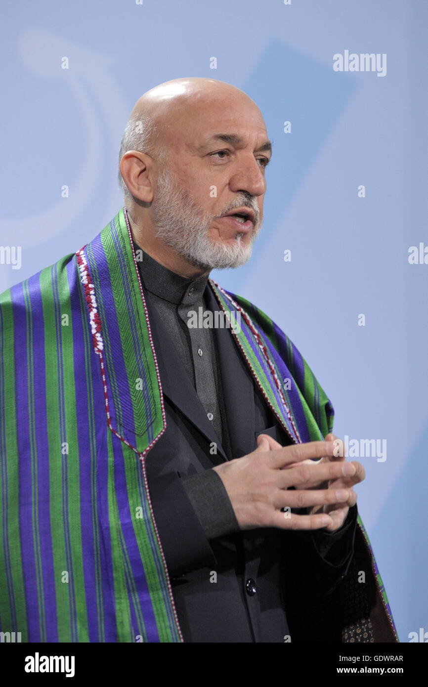 Karzai hi-res stock photography and images - Alamy