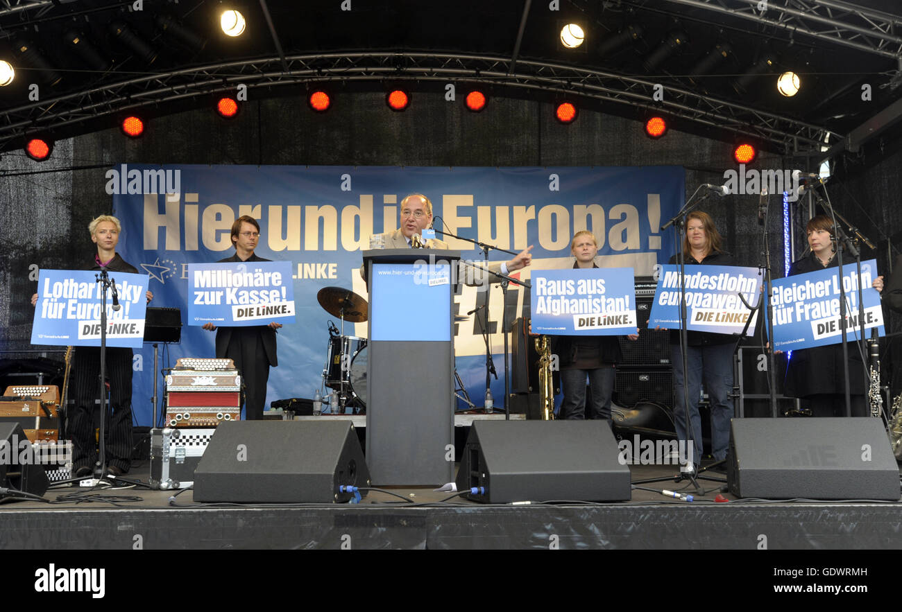 Chairman of the left and gregor gysi hi-res stock photography and ...
