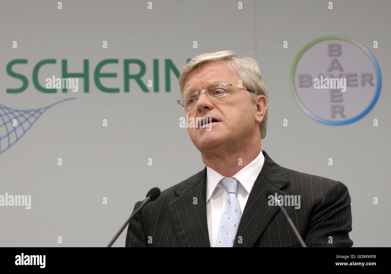 Ceo of schering ag logo logo hi-res stock photography and images - Alamy
