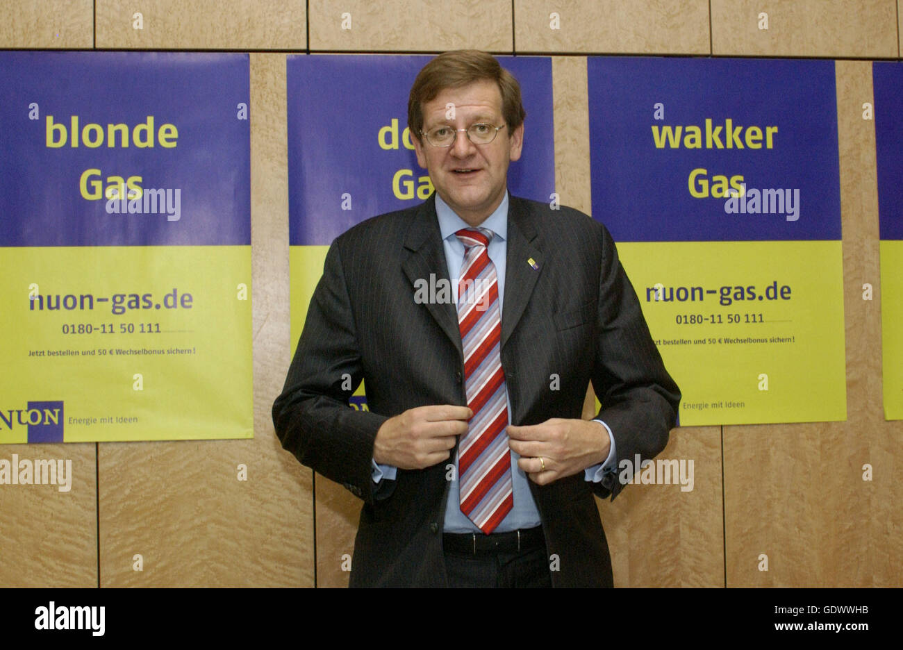 Thomas media hi-res stock photography and images - Alamy