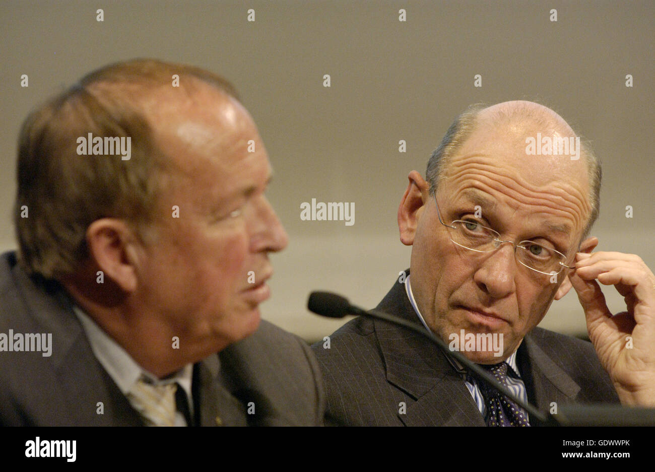 Ftd hi-res stock photography and images - Alamy