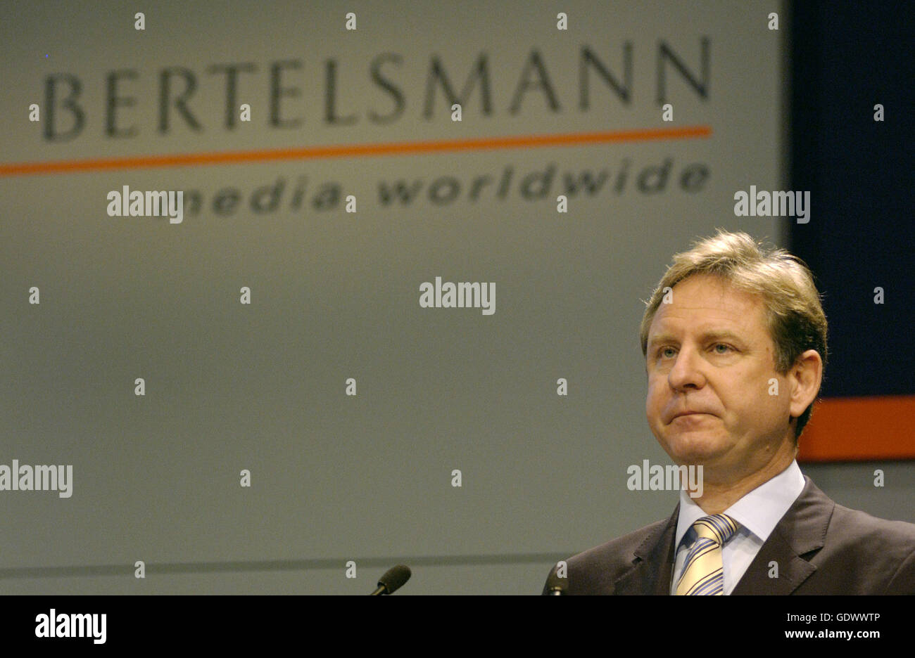 Ceo hartmut ostrowski bertelsmann ag hi-res stock photography and ...