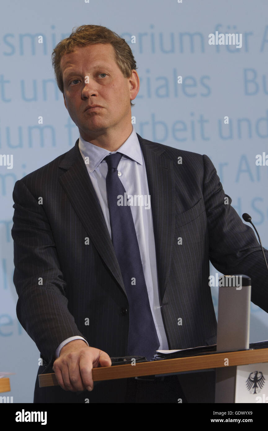 Schweitzer hi-res stock photography and images - Alamy