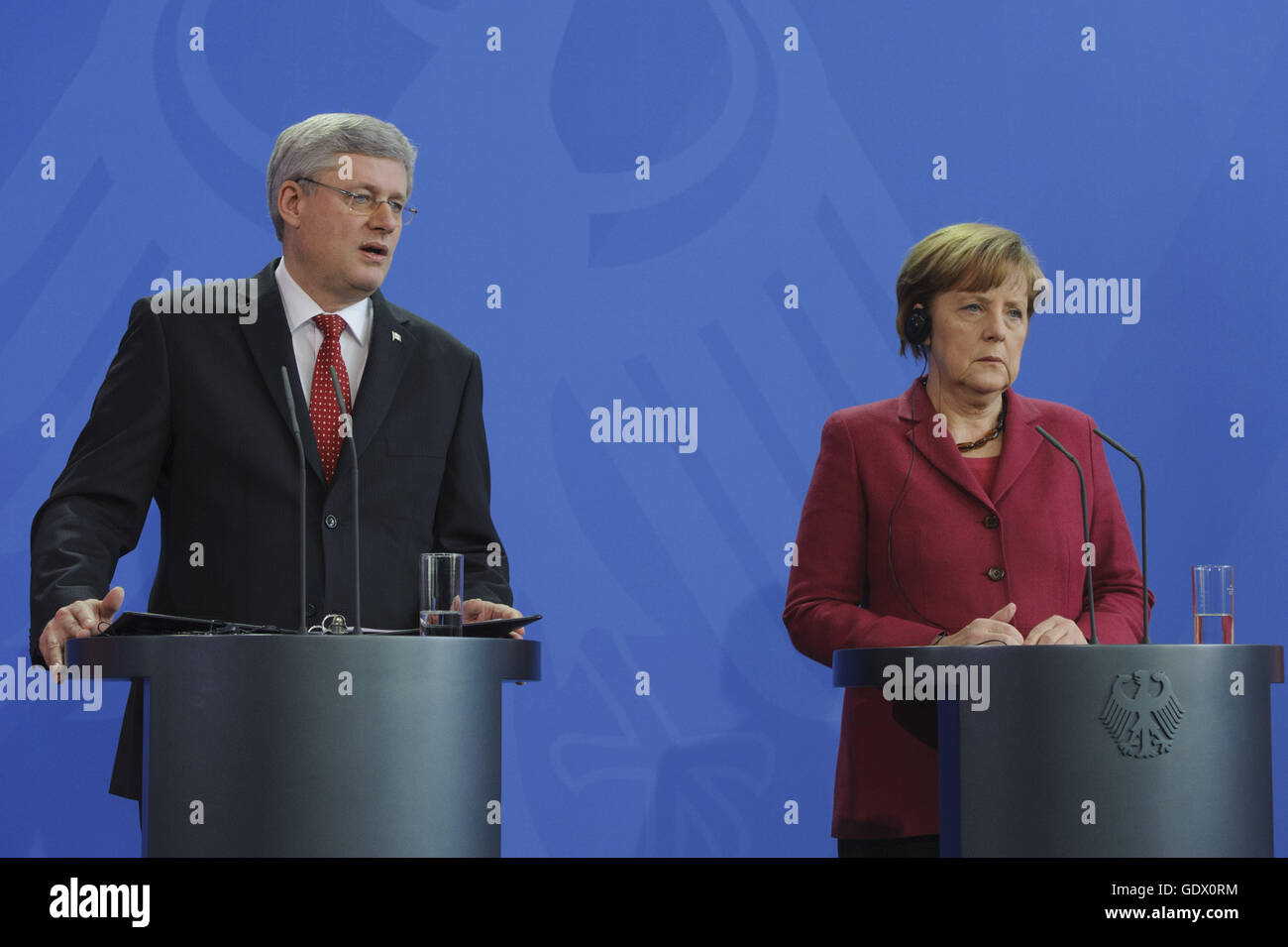 Angela merkel harper canada hi-res stock photography and images - Alamy