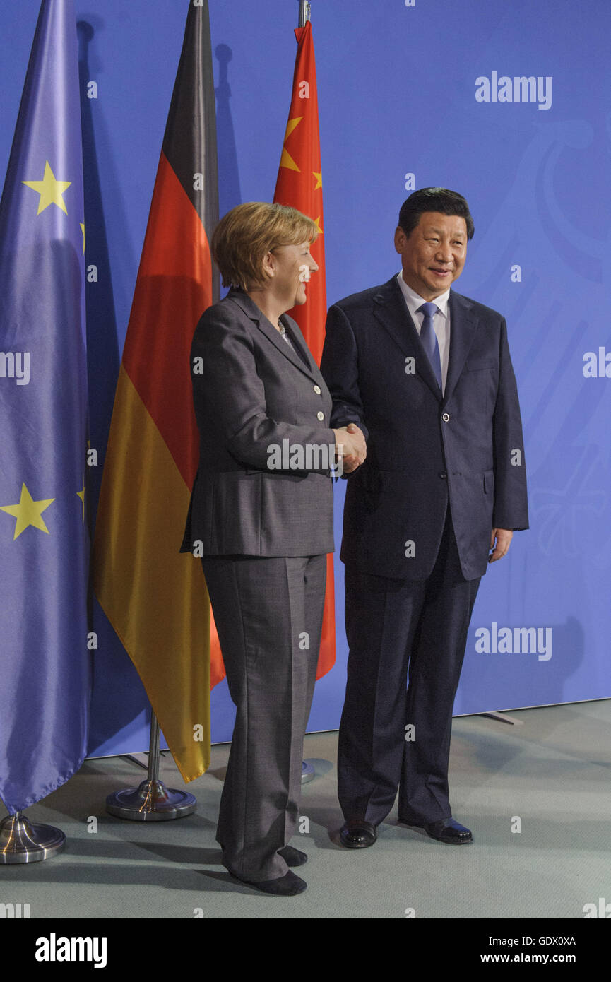 Xi and Merkel Stock Photo - Alamy