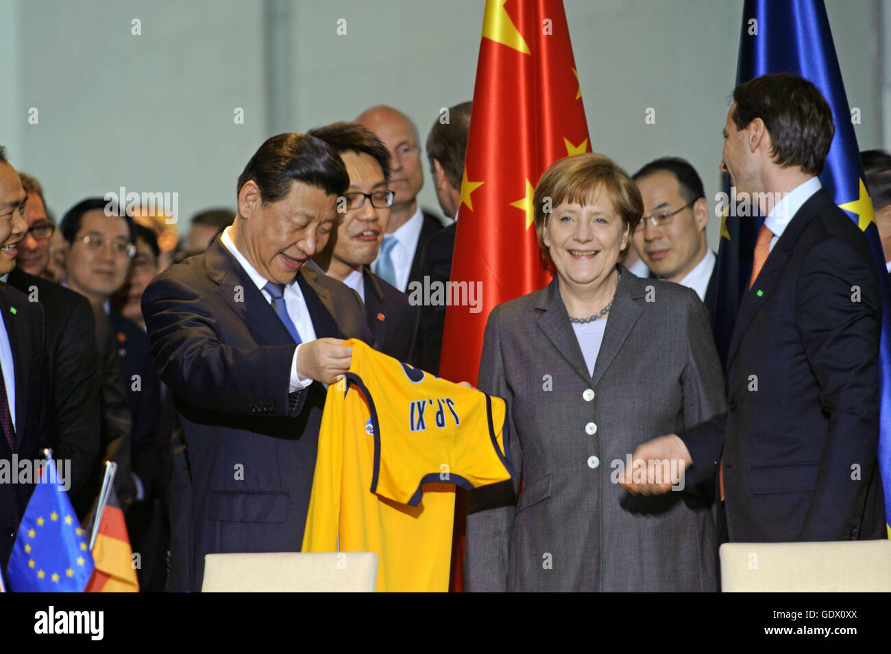 Xi Jinping, Merkel and Schweitzer Stock Photo - Alamy