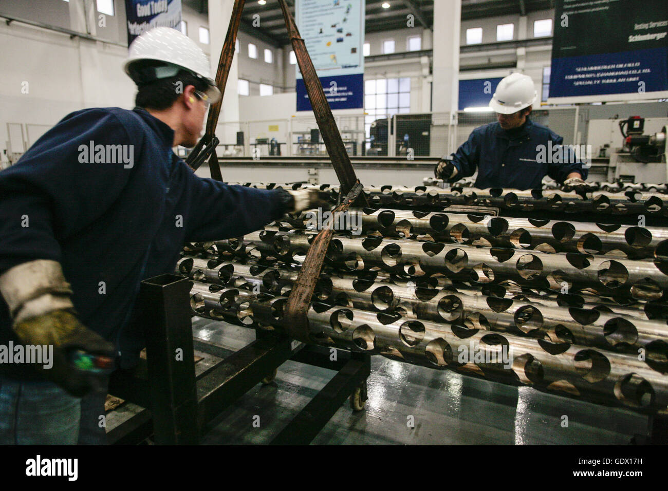 Schlumberger oil hi-res stock photography and images - Alamy