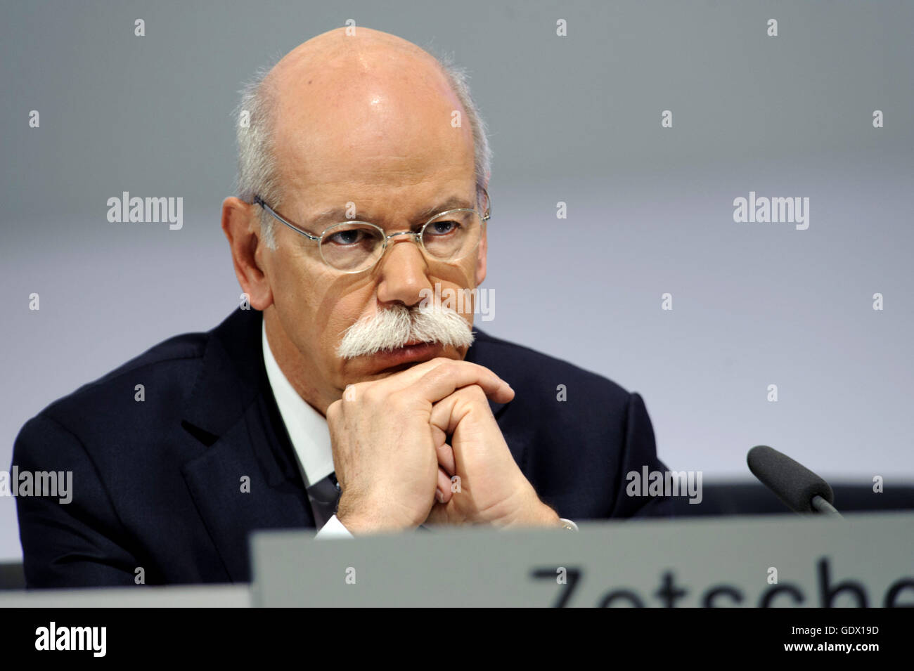 Management board chairman daimler benz hi-res stock photography and ...
