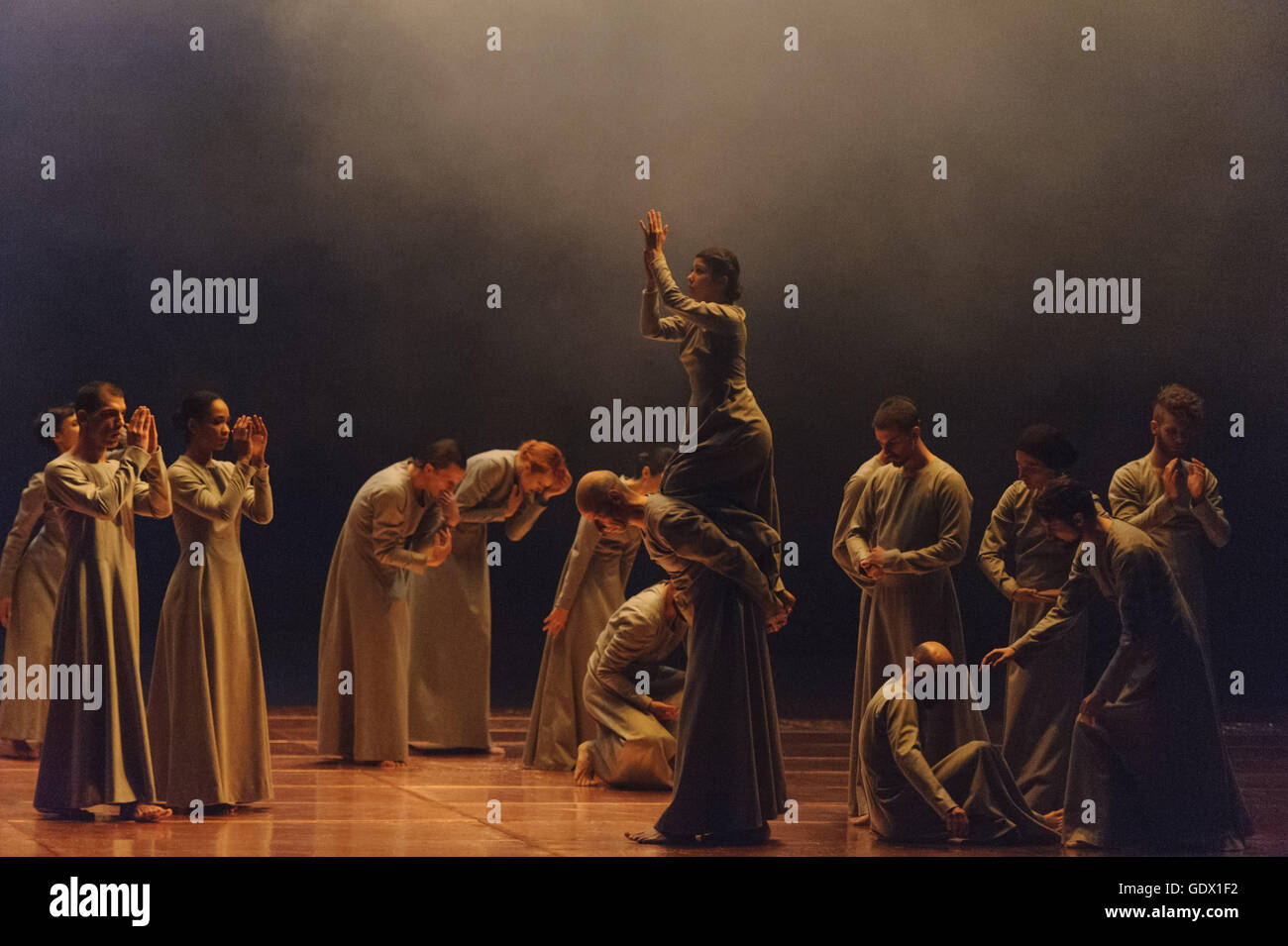 Tannhaeuser and the singers contest at wartburg hi-res stock ...