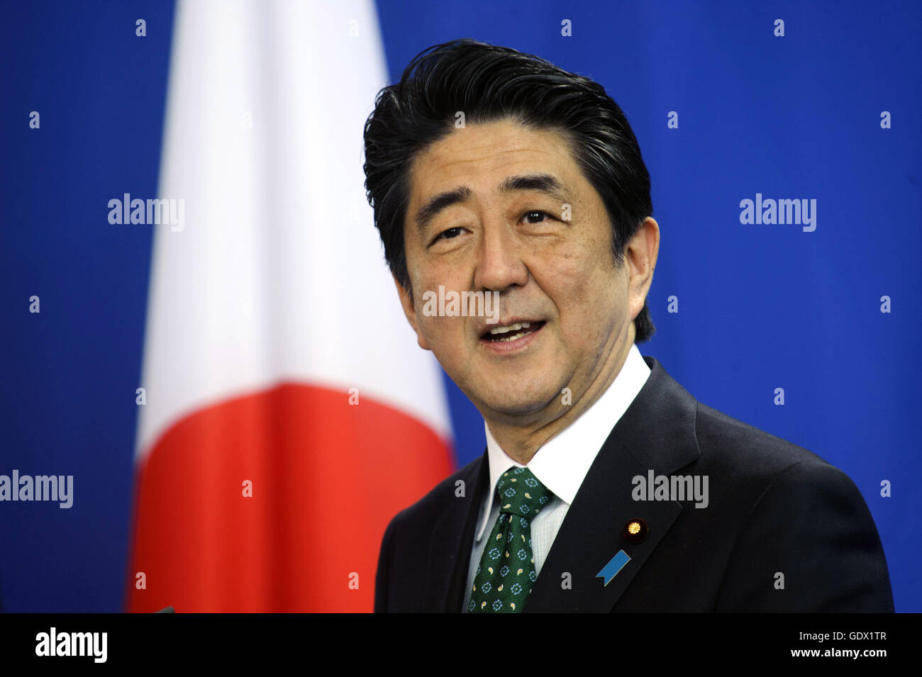 Prime minister shinzo abe hi-res stock photography and images - Alamy
