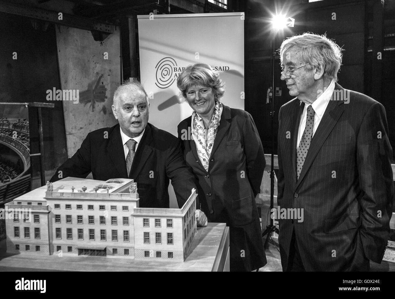 Daniel barenboim minister of state for culture media cdu hi-res stock ...