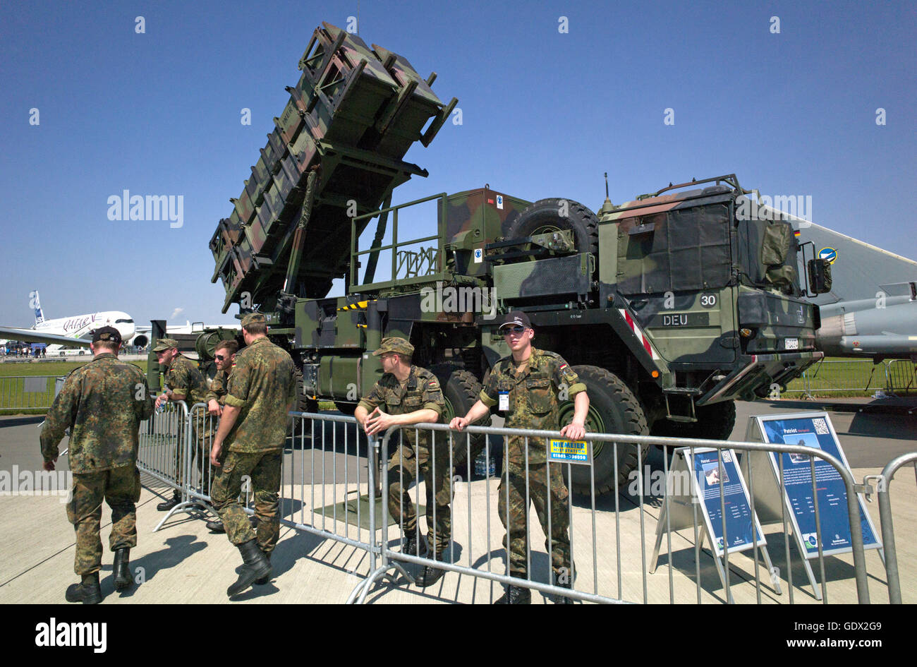 Patriot air defense system hi-res stock photography and images - Alamy