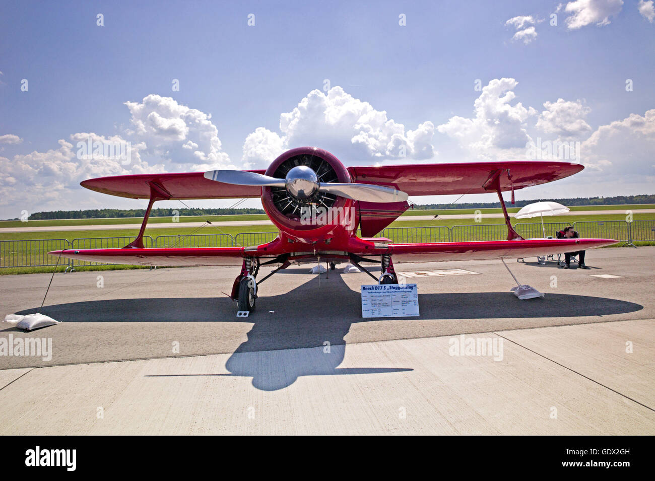 Staggerwing Aircraft Stock Photos & Staggerwing Aircraft Stock Images ...