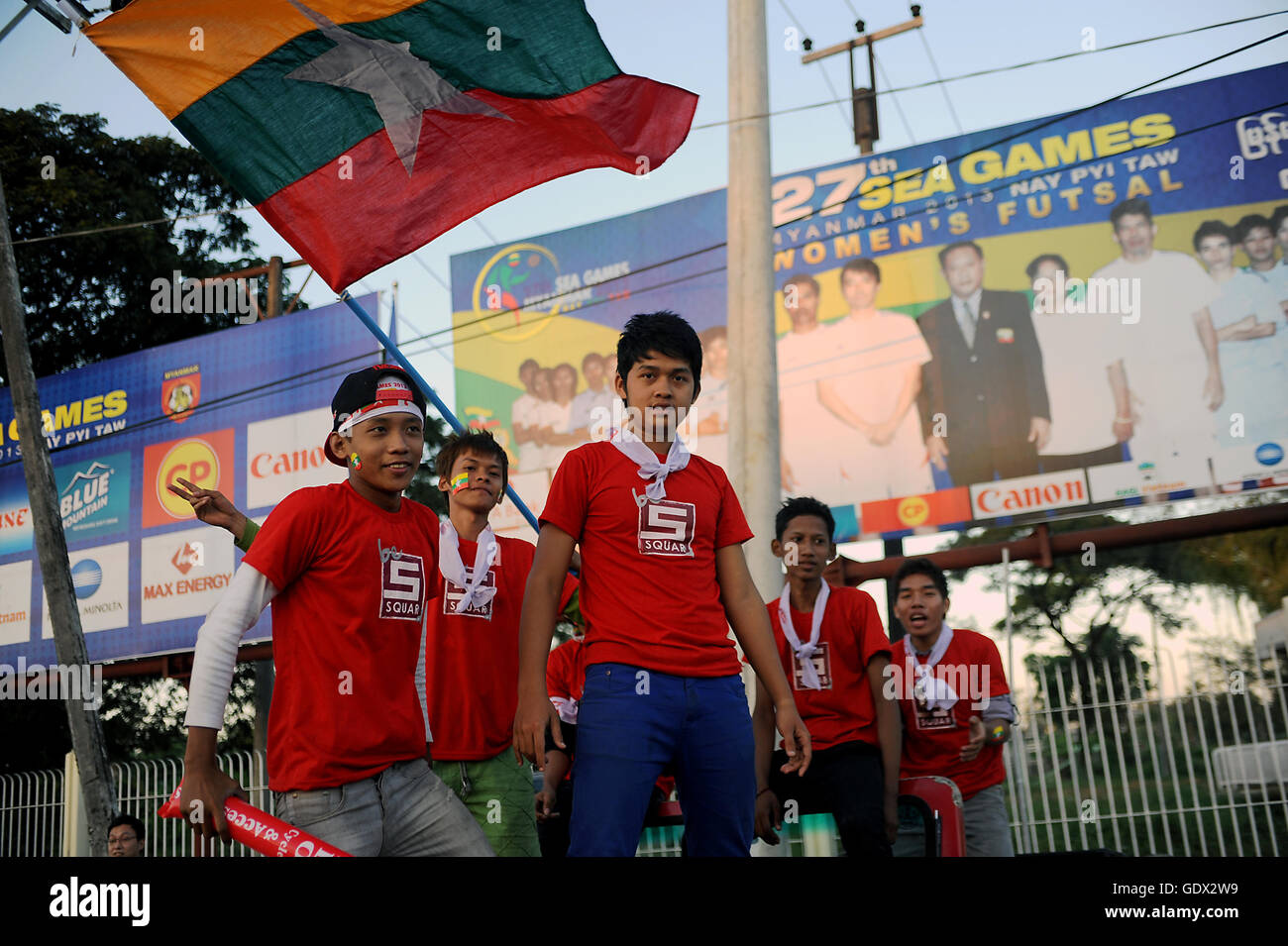 Burmese football fans Stock Photo - Alamy