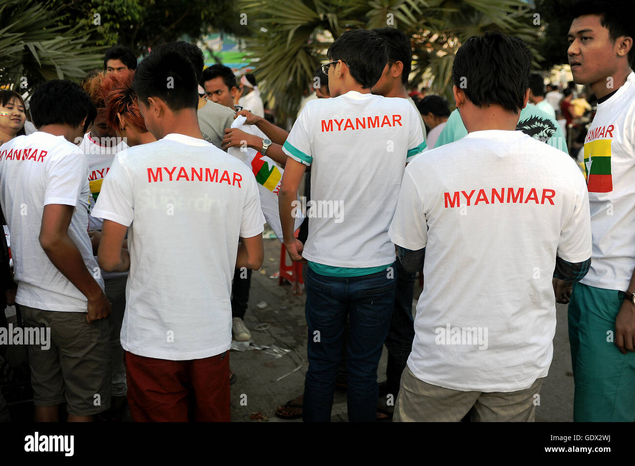 Burmese football fans Stock Photo - Alamy
