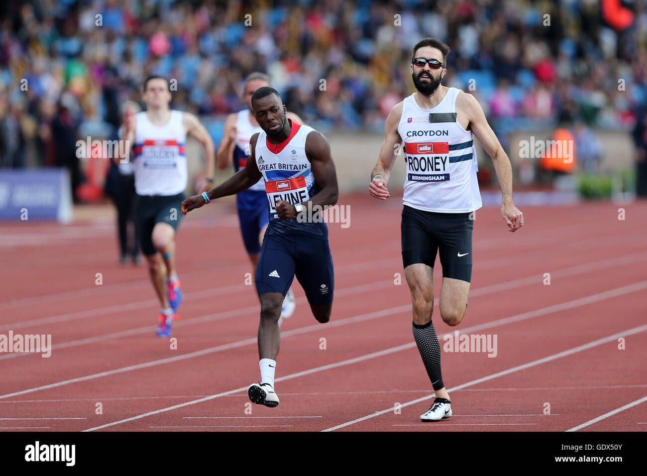 Nigel LEVINE & Martyn ROONEY on the finish line of the Men's 400m Semi ...
