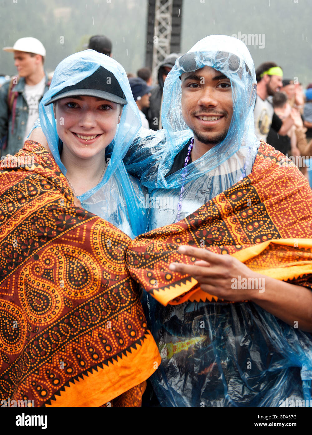 Rain at outdoor music festival hi-res stock photography and images - Alamy