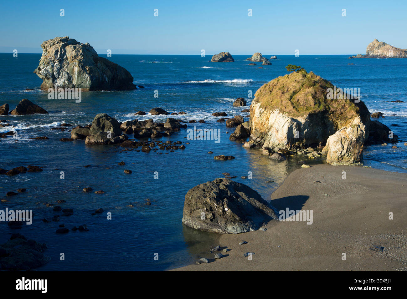 Nearshore rocks, Pebble Beach park, Crescent City, California Stock ...