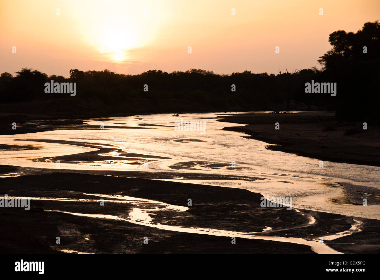Kenya kenyan river hi-res stock photography and images - Alamy