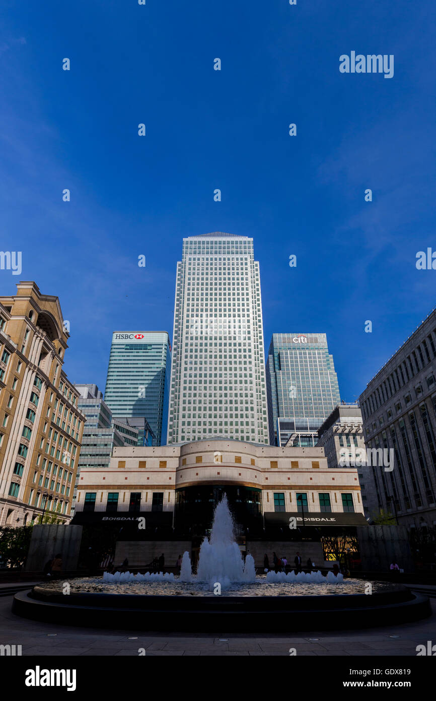One canada square london hi-res stock photography and images - Alamy