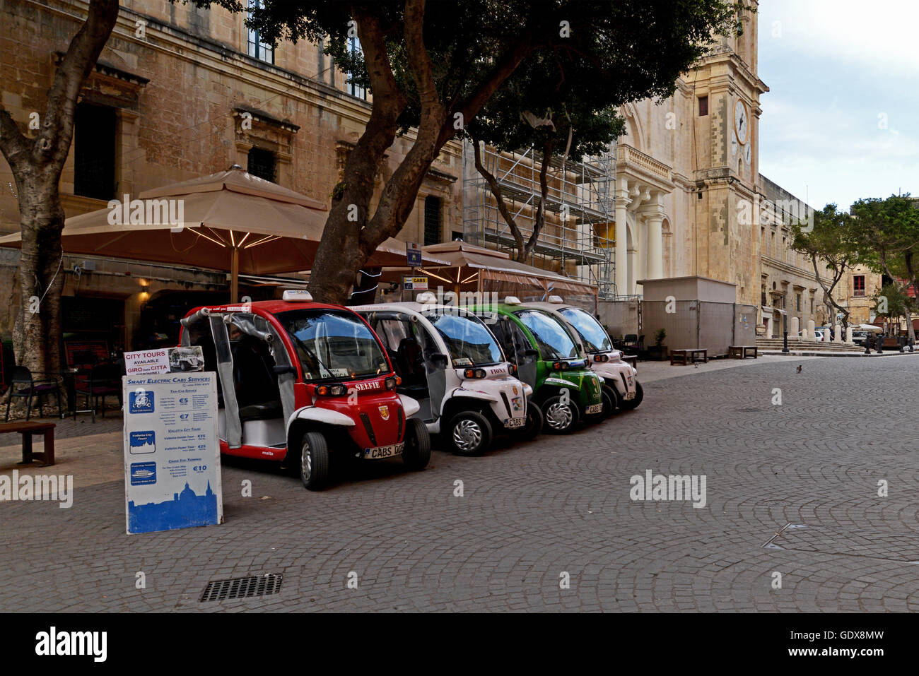 Smart electric cabs services hi-res stock photography and images - Alamy