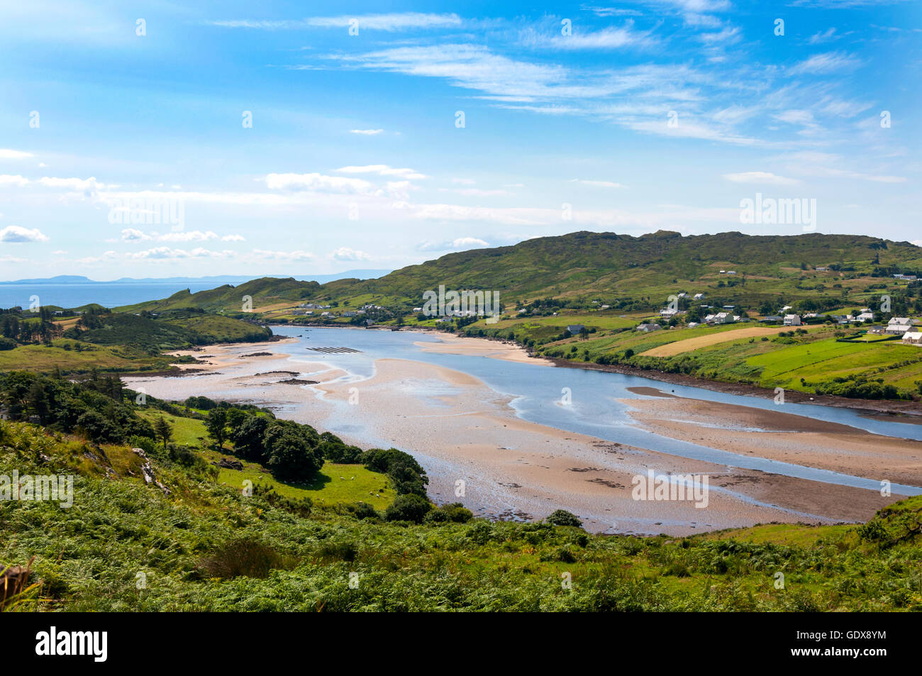 Teelin harbour donegal hi-res stock photography and images - Alamy