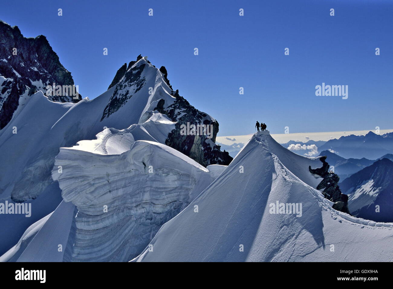 geography / travel, France, Alpinists on the Rochefot ridge traverse ...