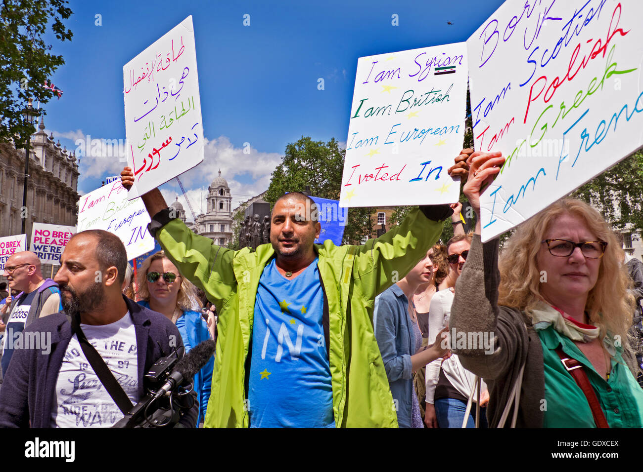 Forty thousand people took part in The March for Europe in London. on 2 ...