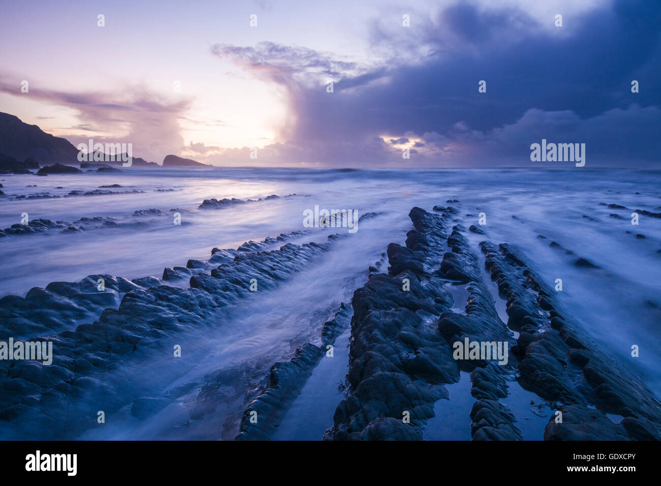 Incoming tidal hi-res stock photography and images - Alamy