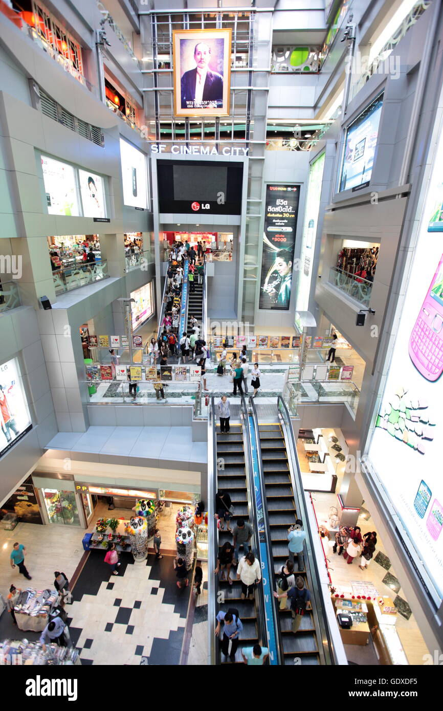 the mbk shopping mall in the city centre at the pratunam aerea in the ...