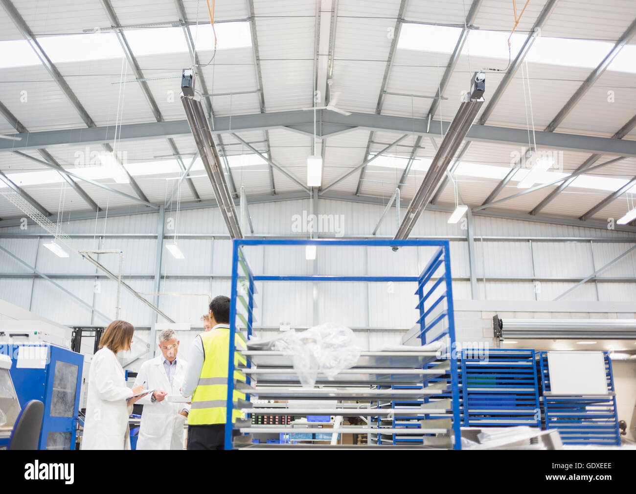 Filipino engineer hi-res stock photography and images - Alamy