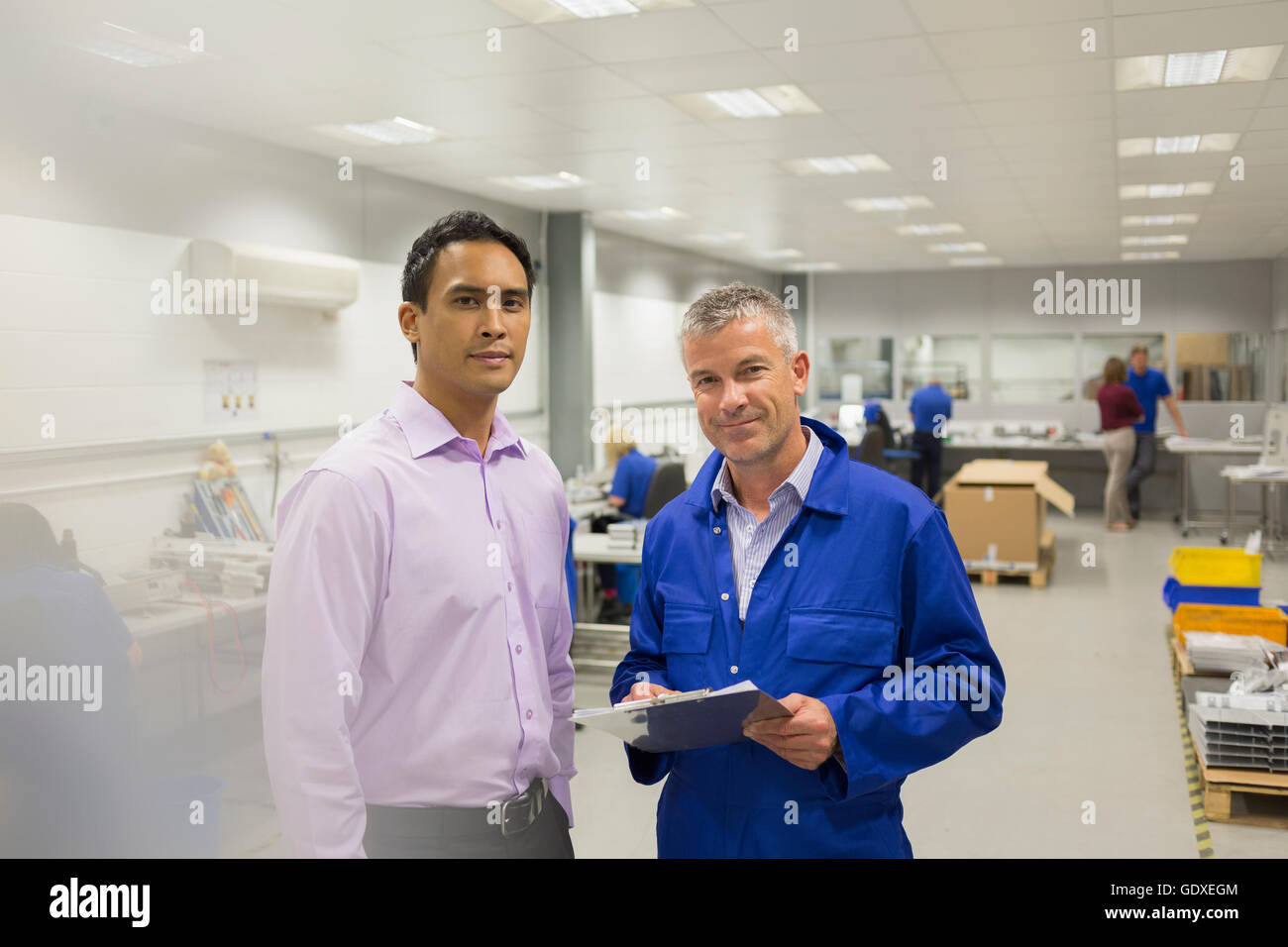 Filipino technician hi-res stock photography and images - Alamy