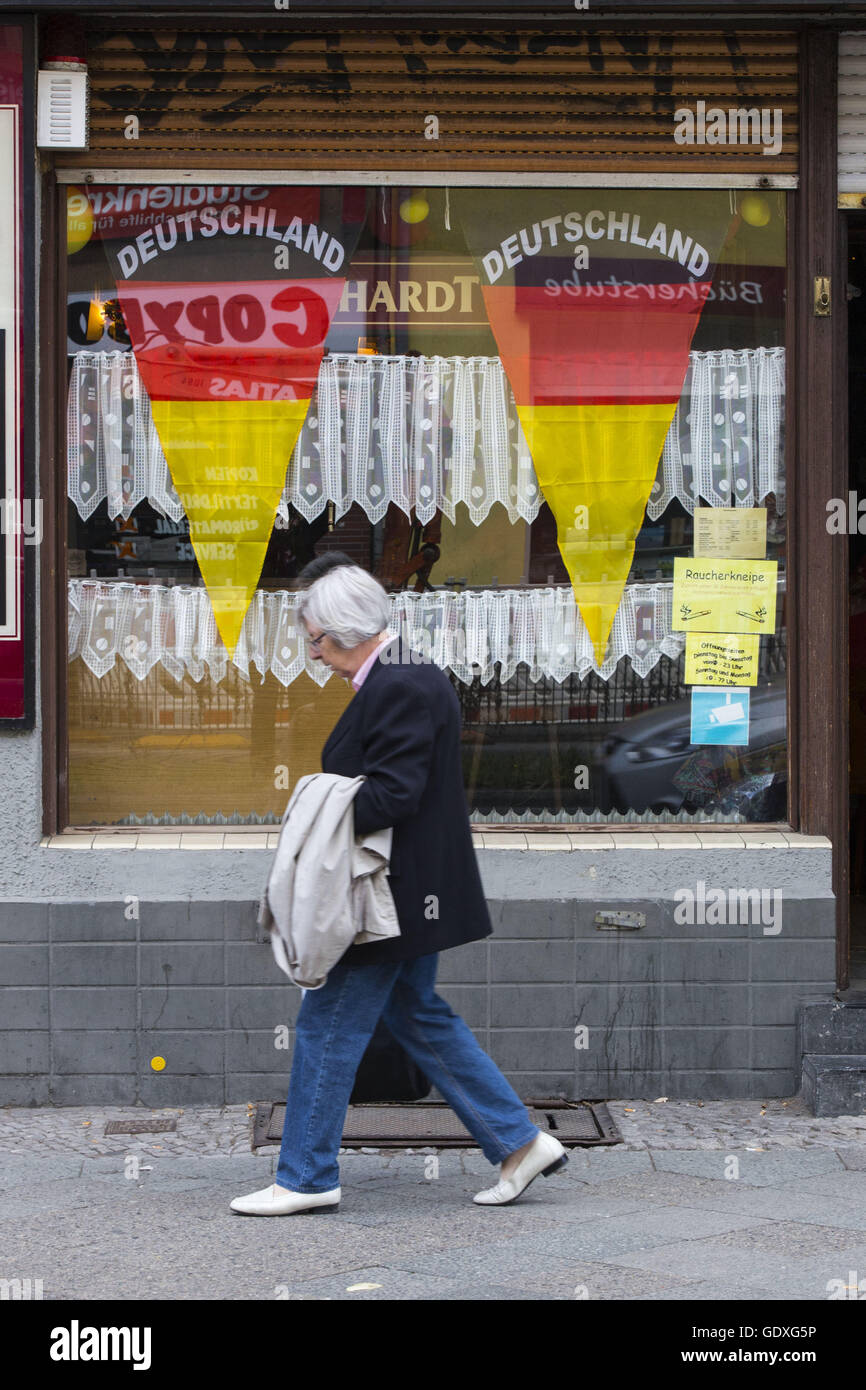 Flag of berlin hi-res stock photography and images - Alamy
