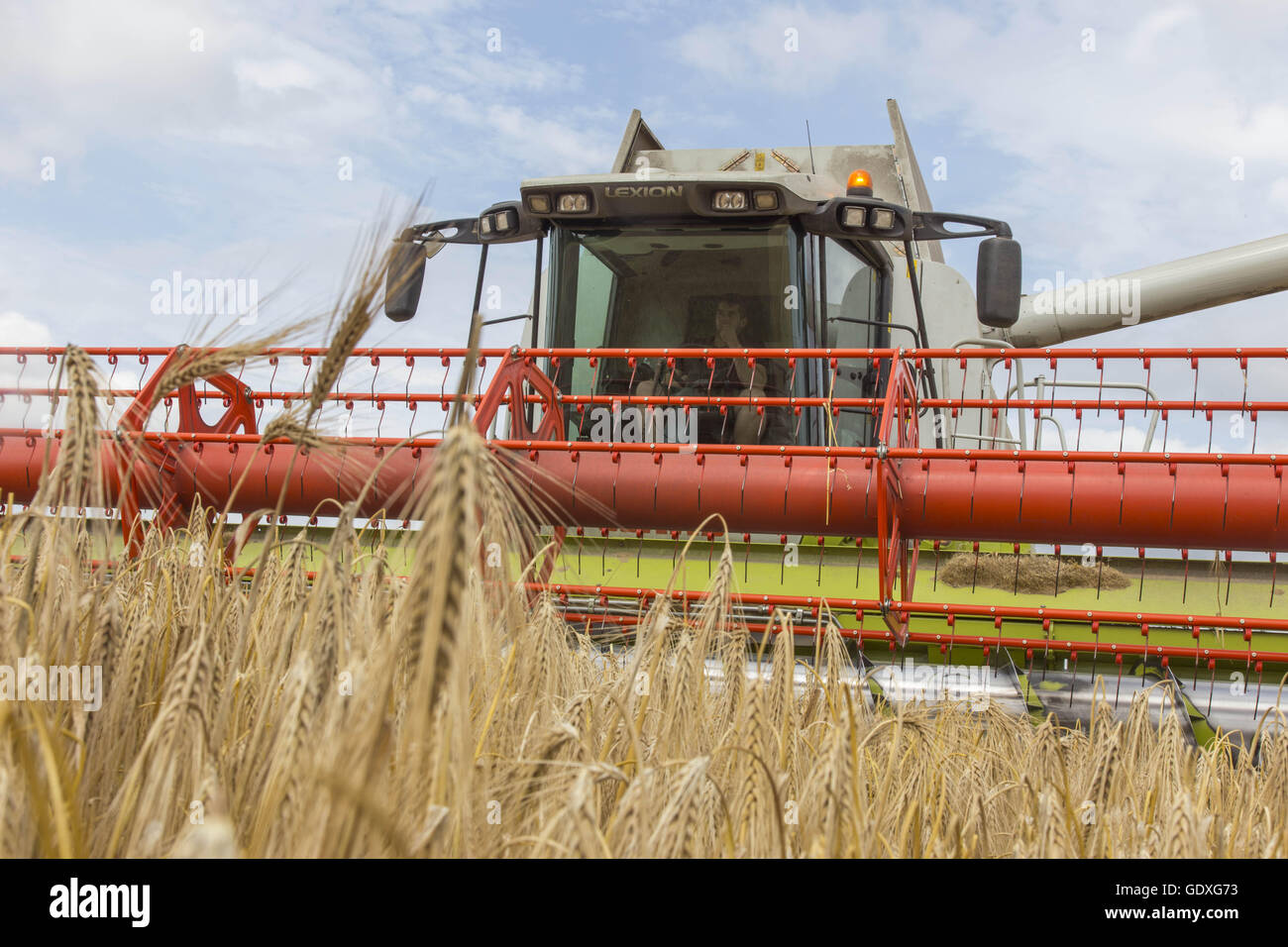 Close front view combine harvester hi-res stock photography and images ...