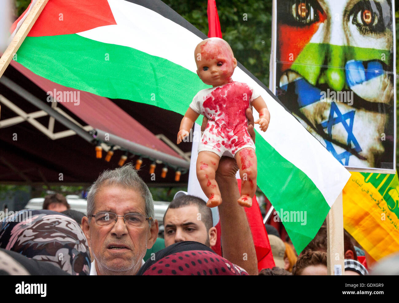 Al-Quds Demonstration in Berlin, Germany, 2014 Stock Photo - Alamy