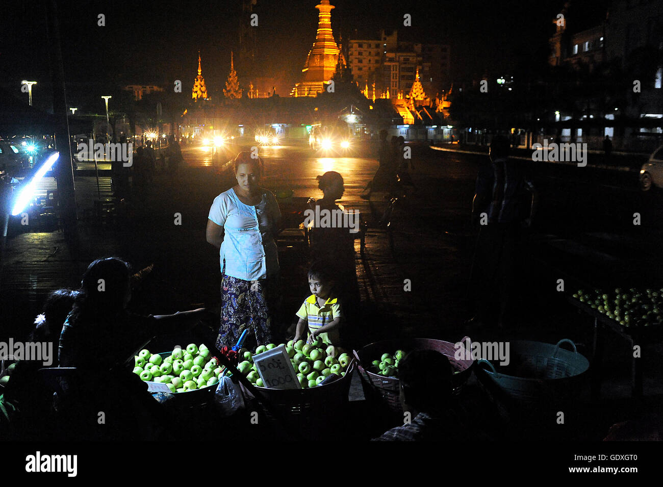 Yangon at night Stock Photo - Alamy