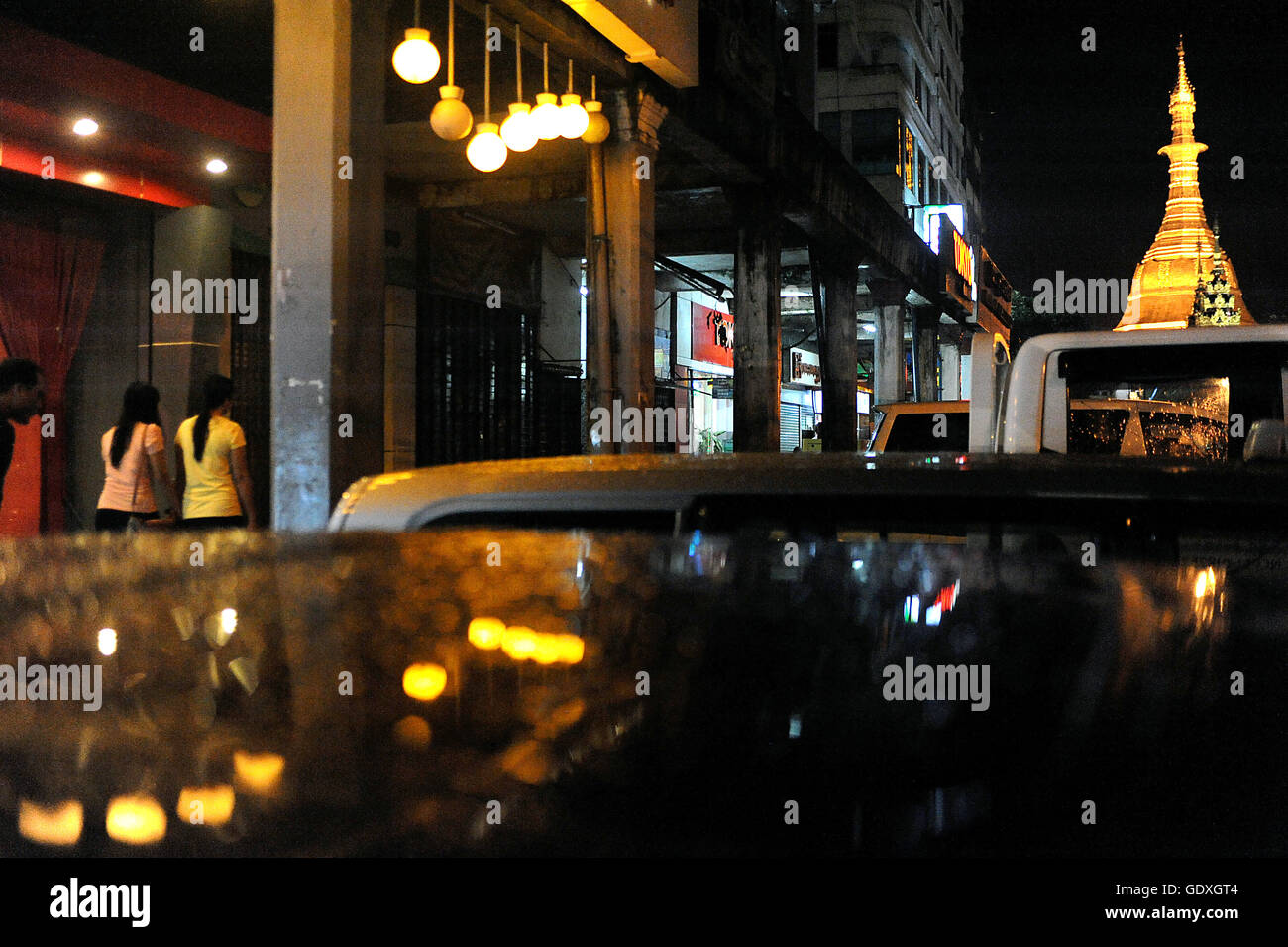 Yangon at night Stock Photo - Alamy
