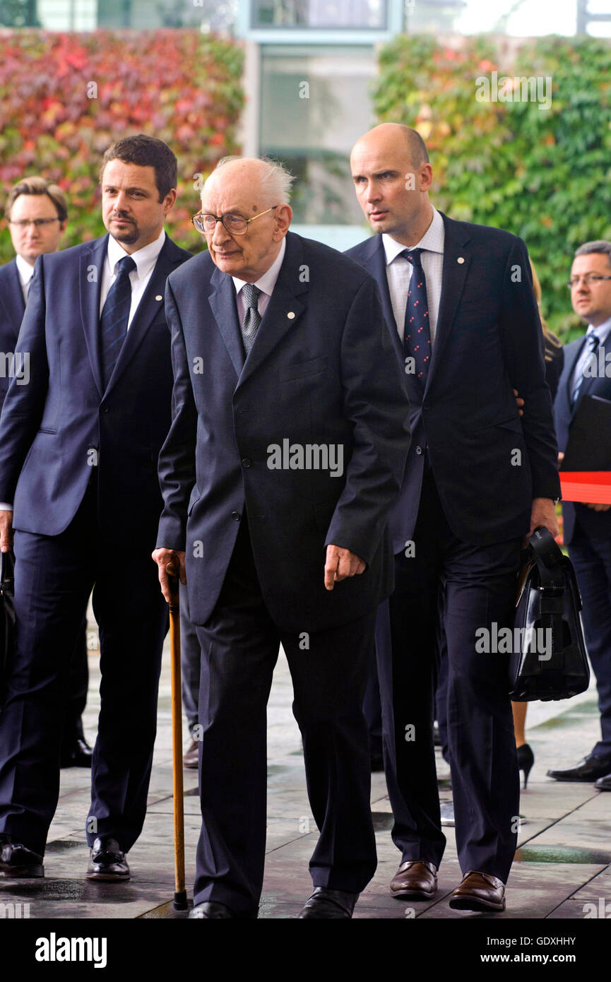 Bartoszewski hi-res stock photography and images - Alamy