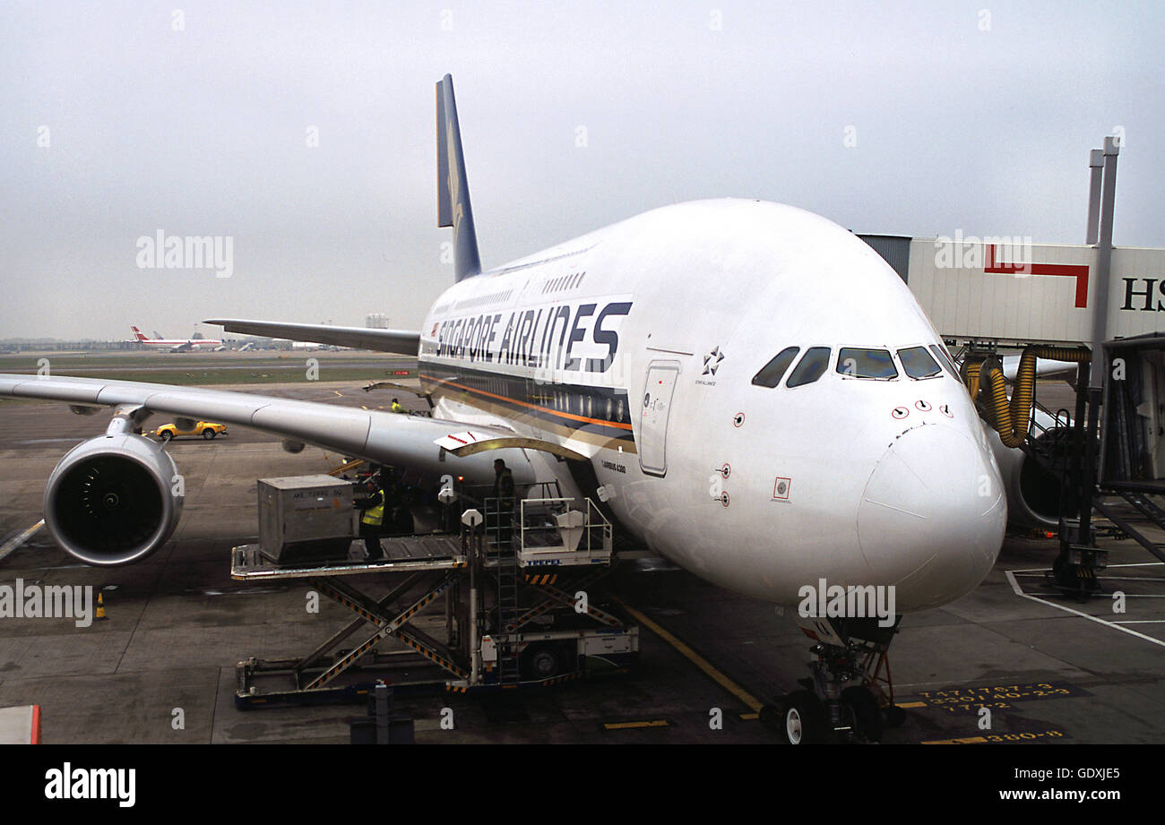 Singapore Airlines - London Heathrow Stock Photo - Alamy