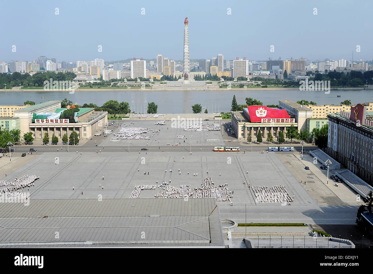 Kim Il Sung Square Stock Photo - Alamy