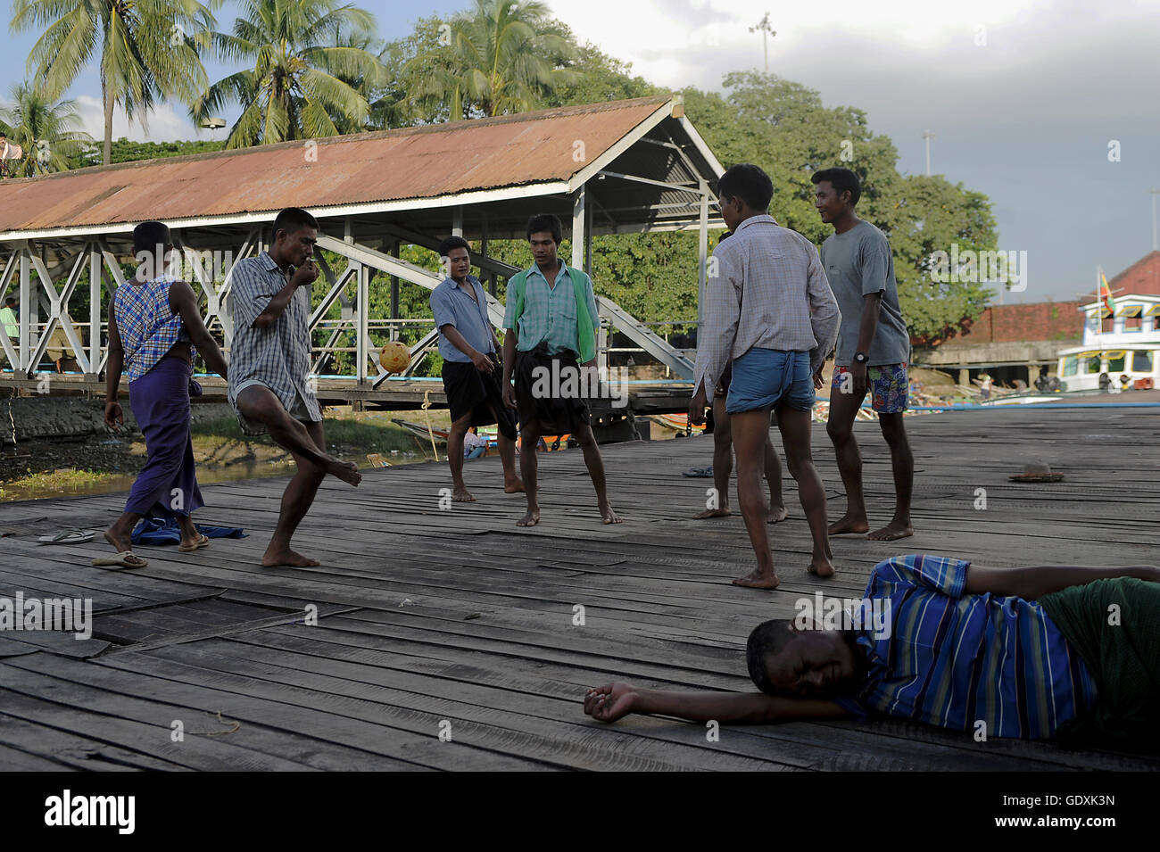 A game of Chin Lone Stock Photo - Alamy