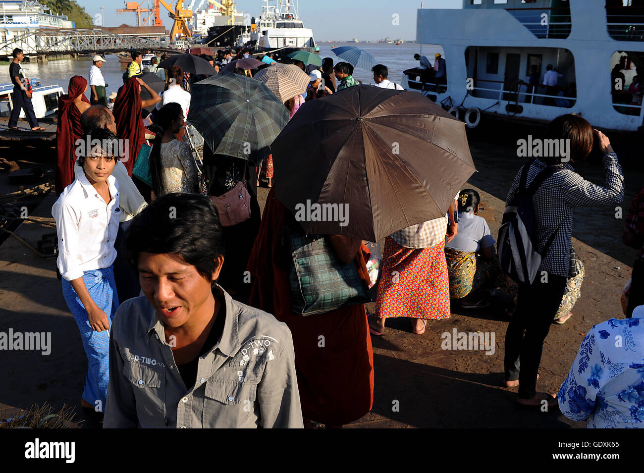 Ferry pansodan hi-res stock photography and images - Alamy
