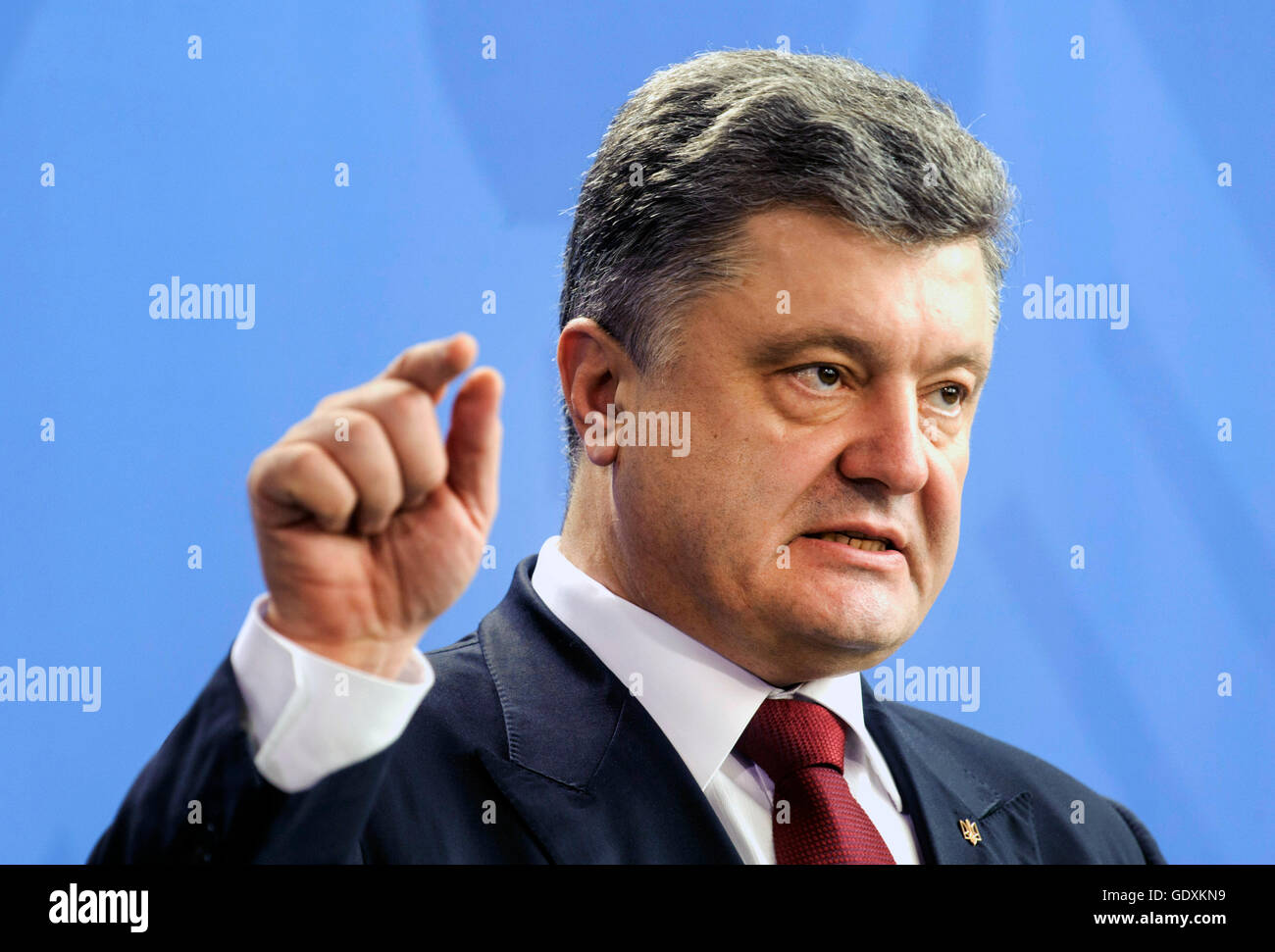 Poroshenko hi-res stock photography and images - Alamy