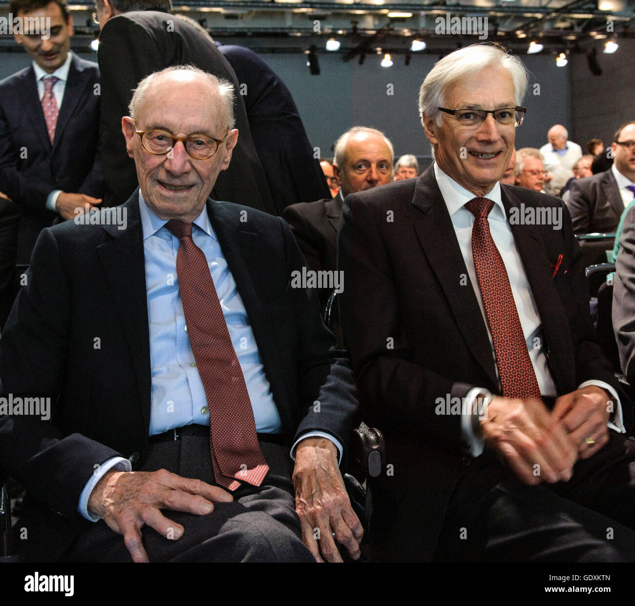 Dr Manfred Gentz High Resolution Stock Photography and Images - Alamy